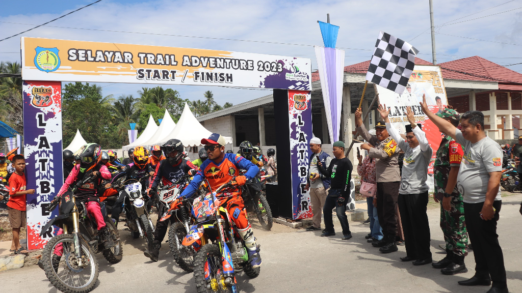 HUT ke-418 Selayar, Ratusan Rider Trail Jajal Alam Bumi Tanadoang - Celebesmedia